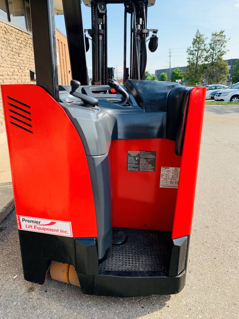 2014 Electric Raymond 425-C40TT Electric Stand Up End Control (Docker)