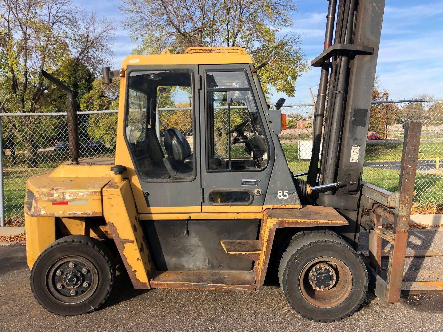 1999 Diesel Cat DP70 Pneumatic Tire 4 Wheel Sit Down
