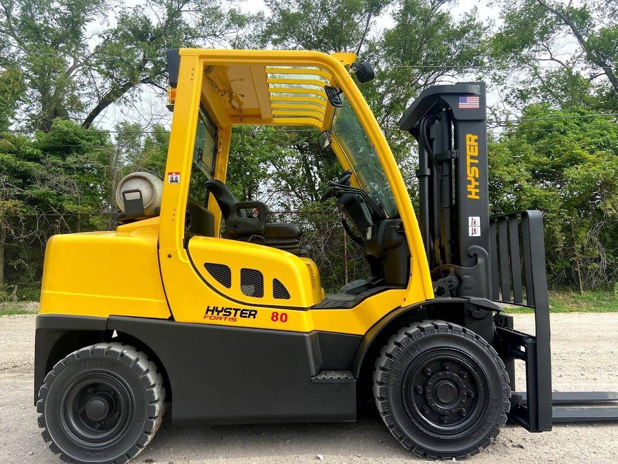 2017 Hyster Pneumatic Tire 4 Wheel Sit Down | Eliftruck