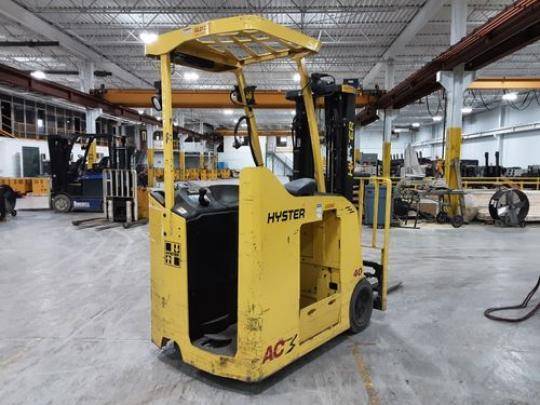 2016 Electric Hyster E40HSD3-21 Electric Stand Up End Control (Docker)