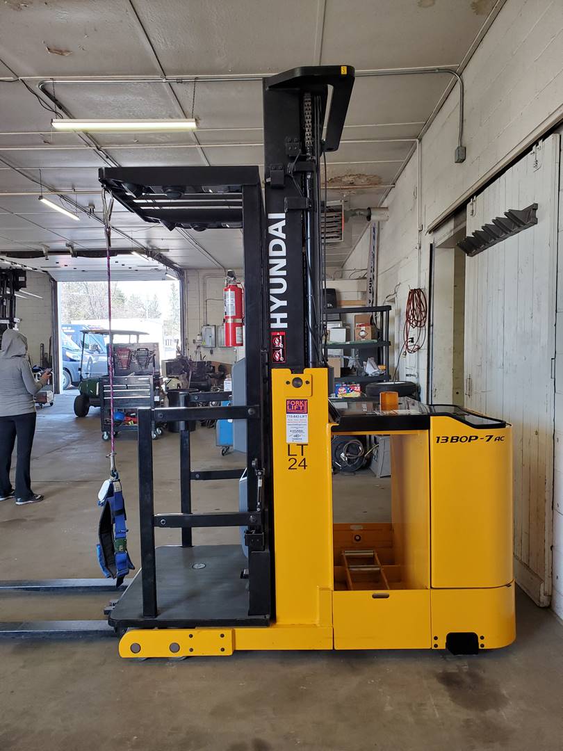 2020 Electric Hyundai 13BOP-7 AC Electric Order Picker