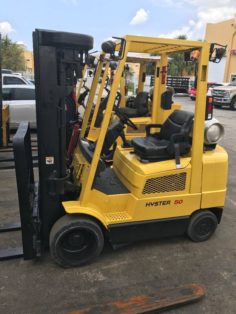 2003 LP Gas Hyster S50XM Cushion Tire 4 Wheel Sit Down (Indoor Warehouse)