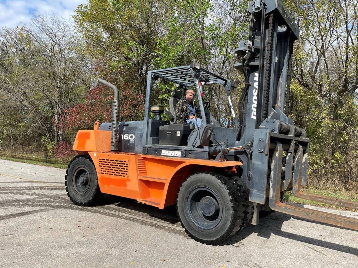 2014 Diesel Doosan D160S-5 Pneumatic Tire 4 Wheel Sit Down