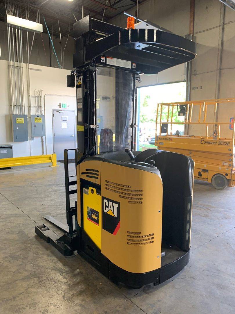 2007 Electric Cat NR4000 Electric Narrow Aisle Single Reach