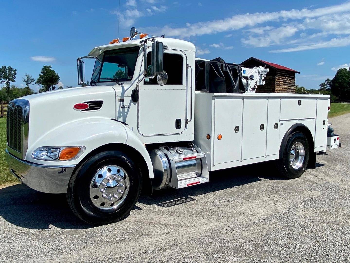 2013 Peterbilt 337 Trucks and Trailers