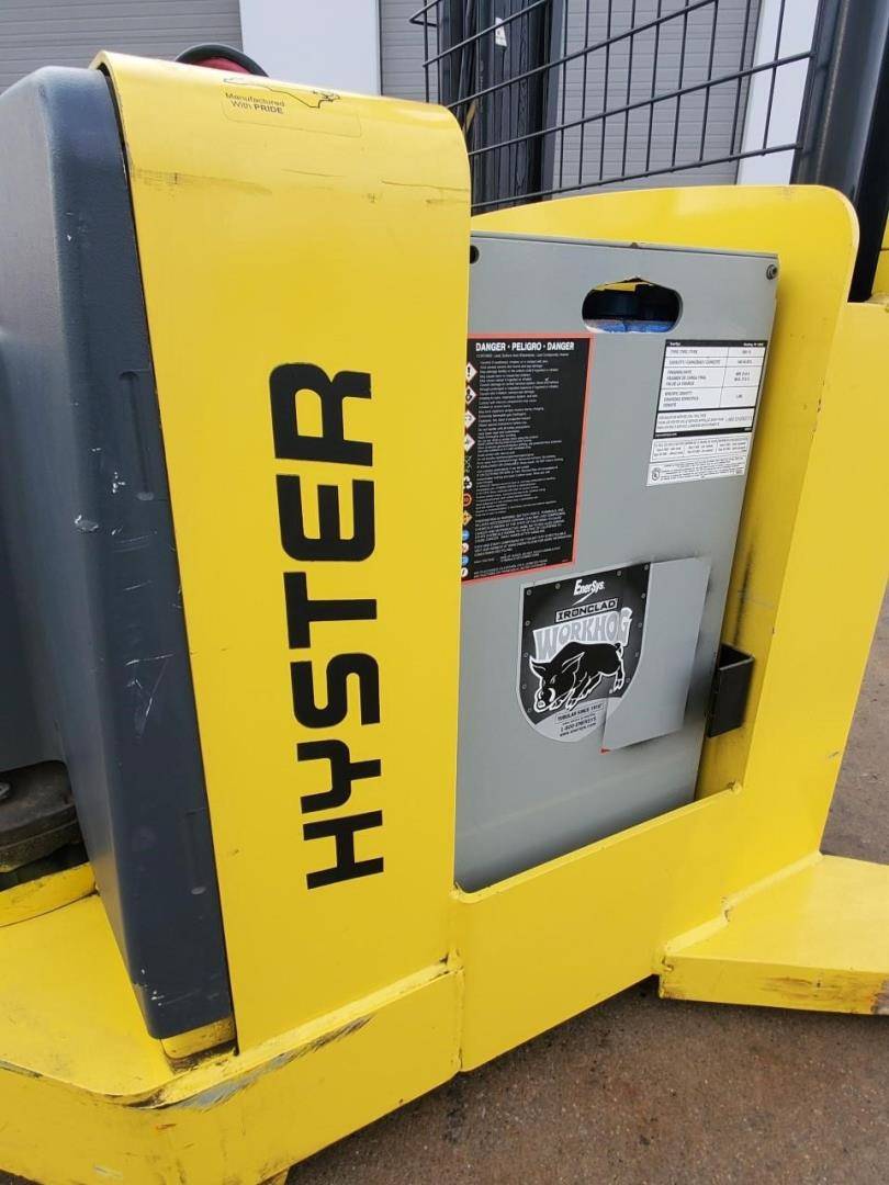 2015 Electric Hyster W30ZR Electric Walkie Straddle Stacker Reach