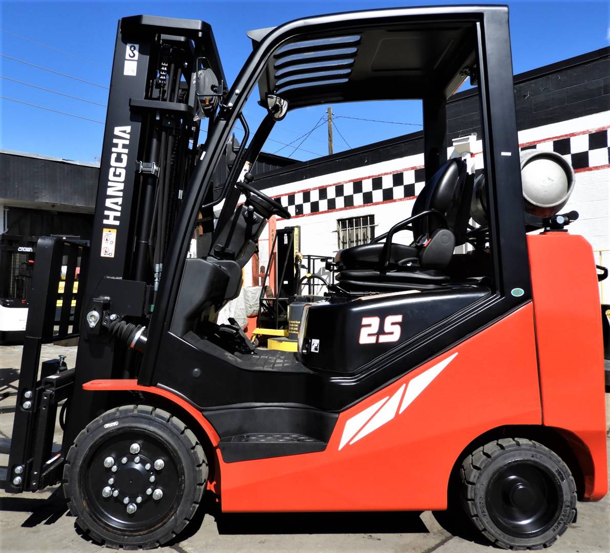 A wide selection of Hangcha Forklifts with 9 in stock and available for ...