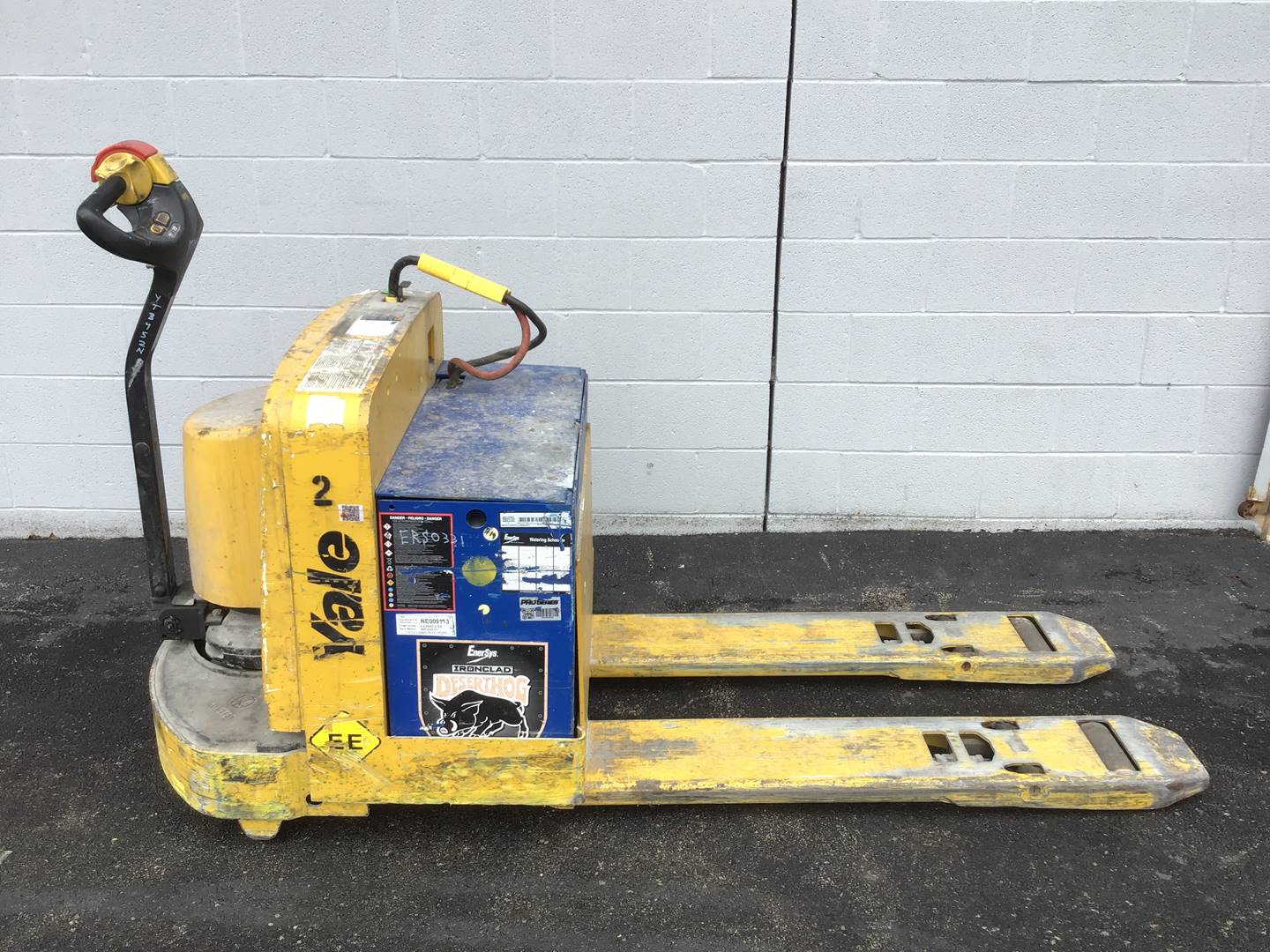 2015 Electric Yale MPW065LEN12T2748 Electric Walkie Pallet Jack
