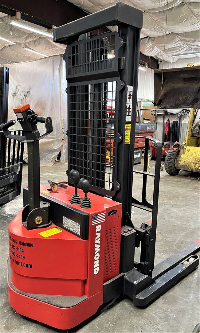 2010 Electric Raymond Electric Walkie Straddle Stacker | Eliftruck