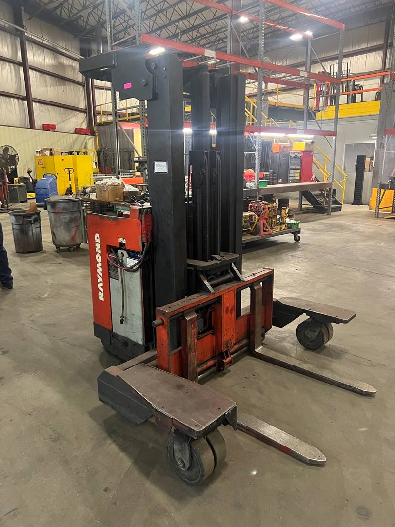 A wide selection of Raymond Forklifts with 12 in stock and available ...