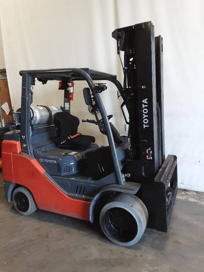 2013 LP Gas Toyota 8FGCU32 Cushion Tire 4 Wheel Sit Down (Indoor Warehouse)
