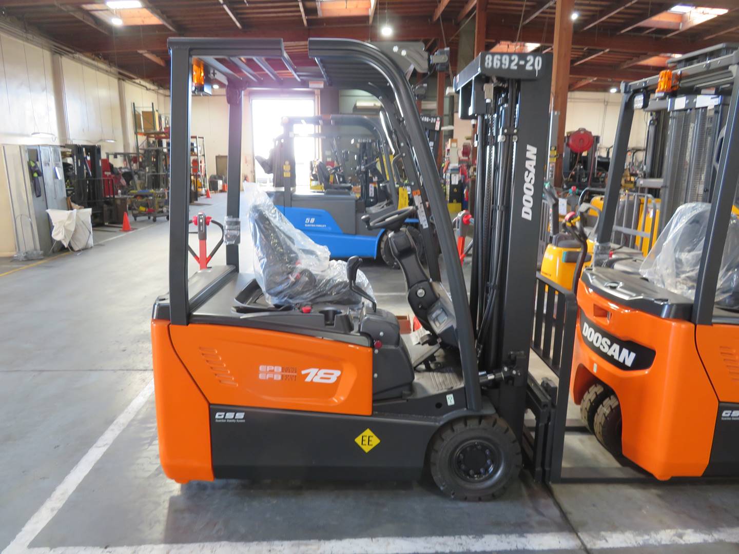 2021 Electric Doosan B18T-7 Electric 3 Wheel Sit Down