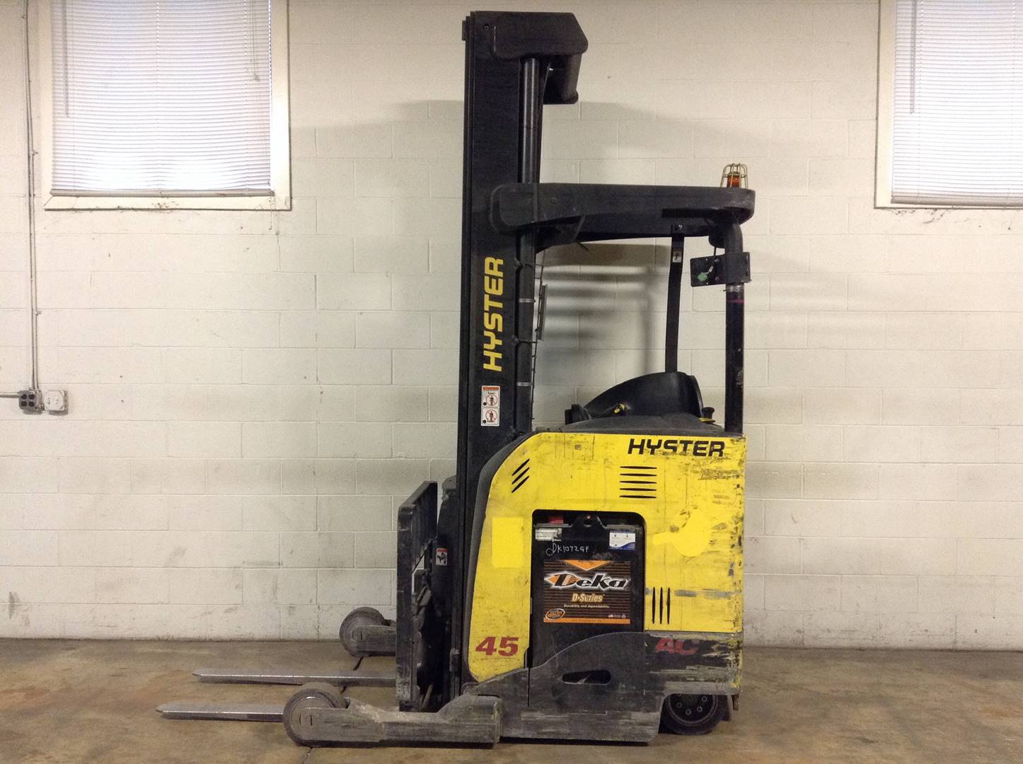 2016 Electric Hyster N45ZR2-18.5 Cushion Tire 4 Wheel Sit Down (Indoor ...