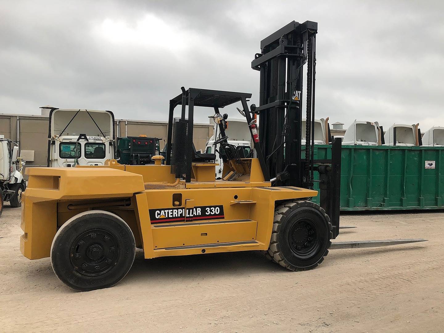 1995 Diesel Cat DP150 Pneumatic Tire 4 Wheel Sit Down