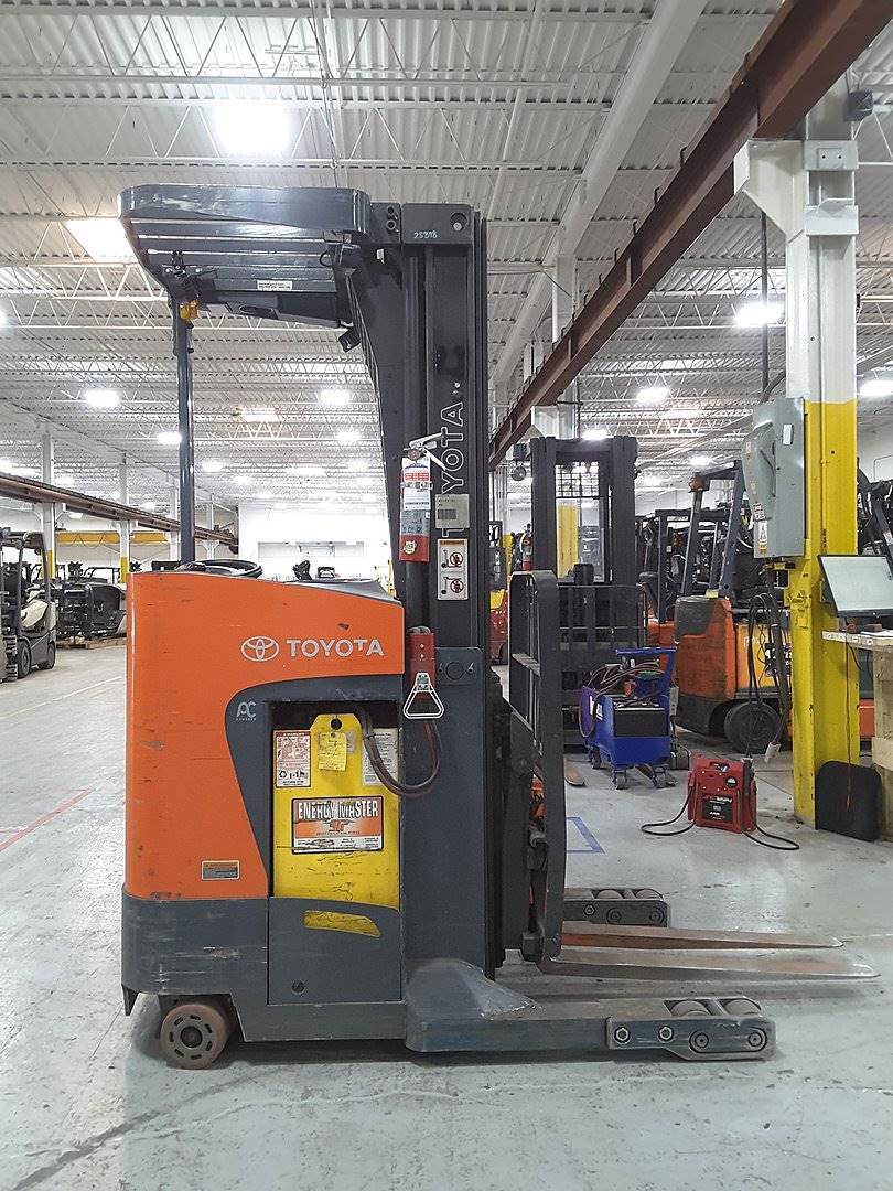 2014 Electric Toyota 8BRU18 Electric Narrow Aisle Single Reach